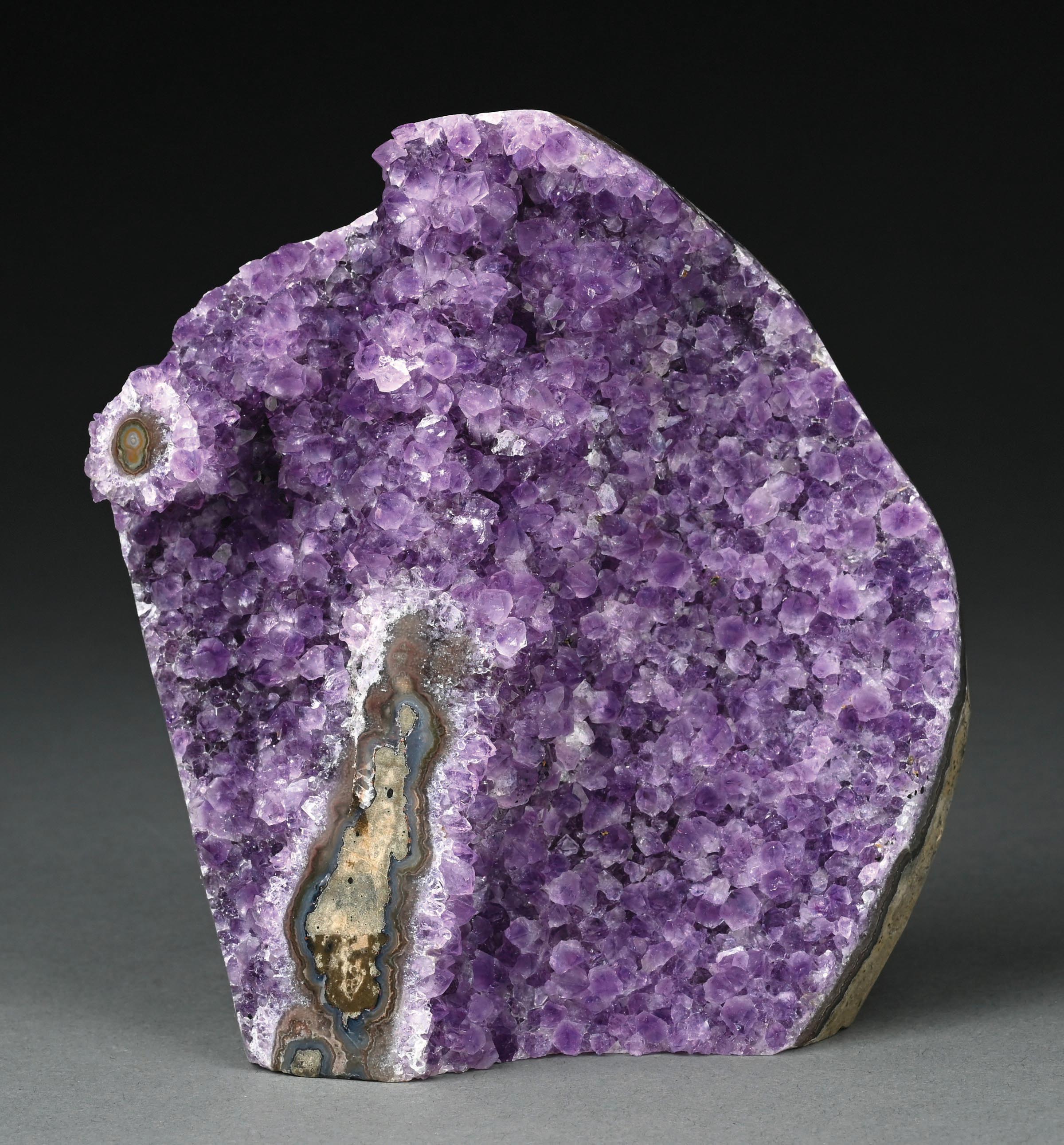 Lot Detail - DRUZY AMETHYST CRYSTAL CLUSTER